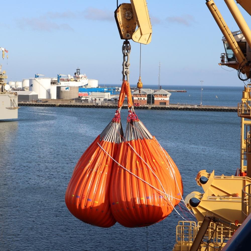 SafeTmade Load Test Water Bags | Fk-marine.com - Offshore, Deep Sea ...